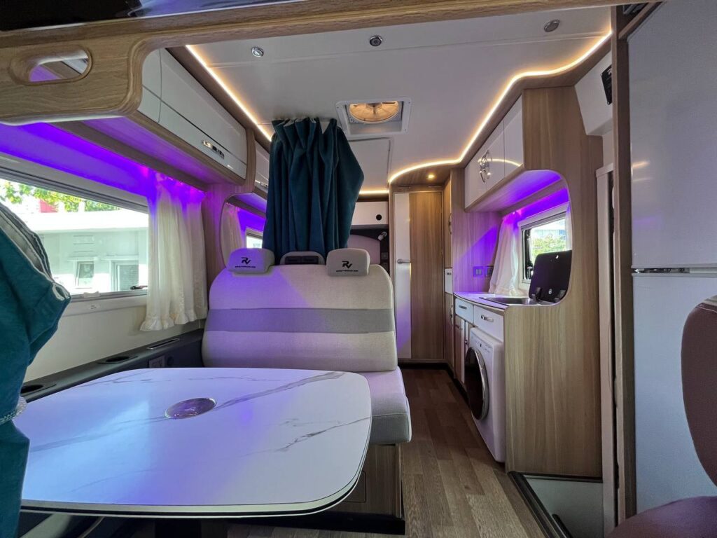 RV Maxus Motorhome