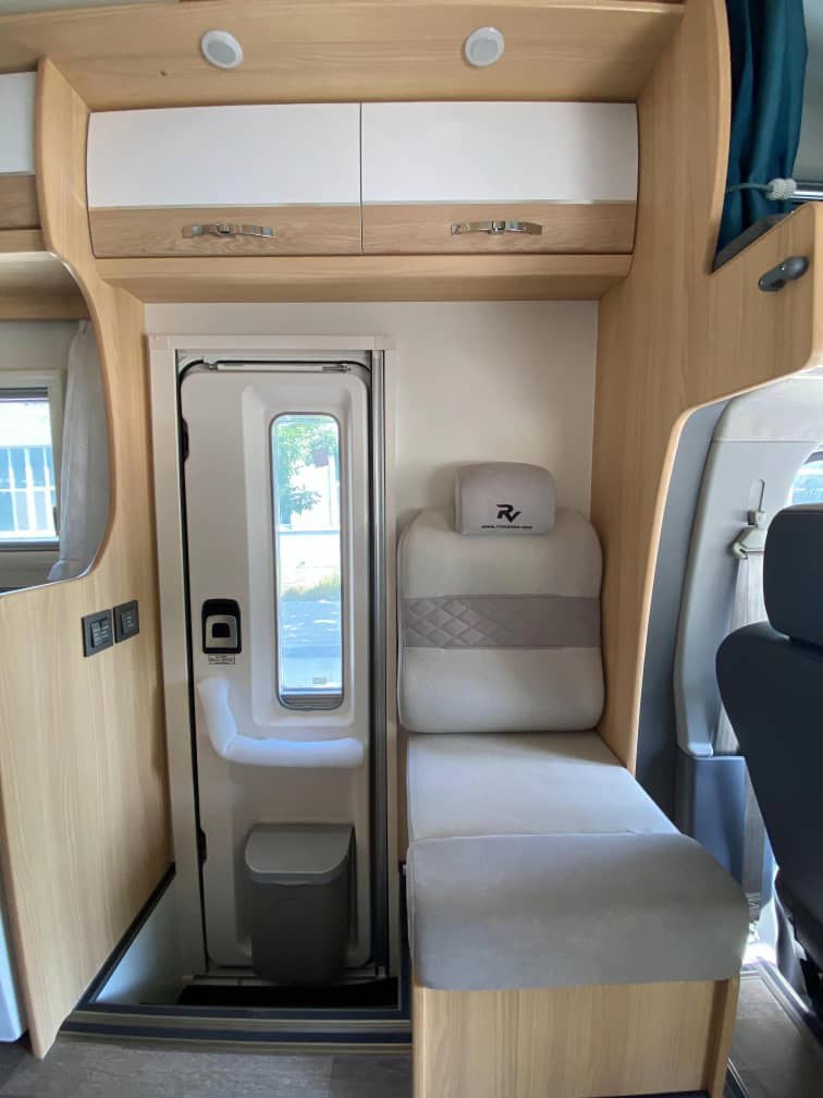 RV Maxus Motorhome